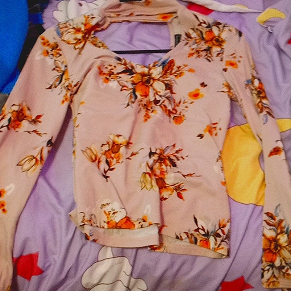 Polly & Esther | Tops | Polly Esther Bell Sleeved Cleavage Top | Poshmark